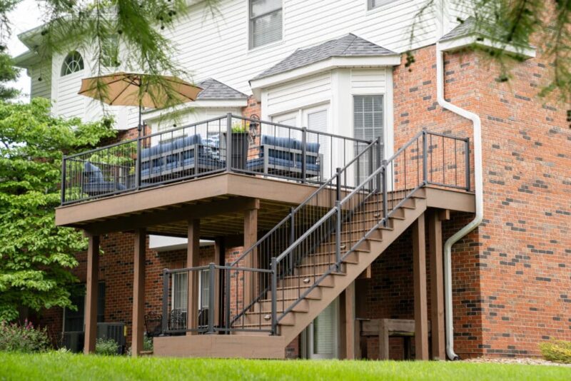 Modernizing a Vinyl Deck - Fence and Deck Depot